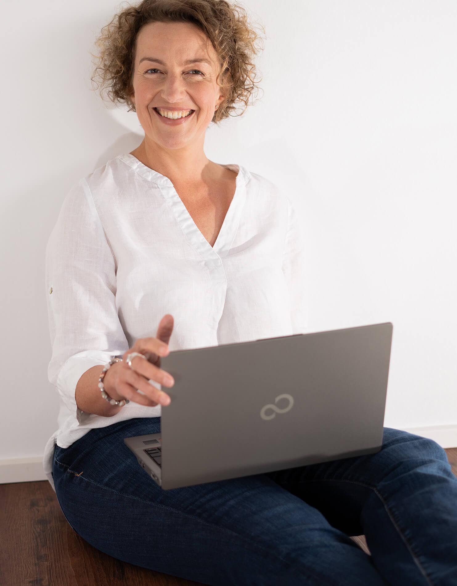 Kund:innen begeistern mit Social-Media-Design und PDF-Design